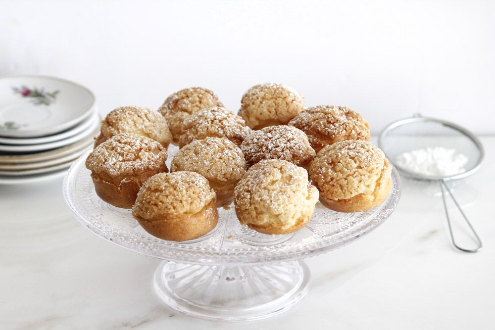 Pecan and Vanilla Cream Puffs | Lil' Cookie