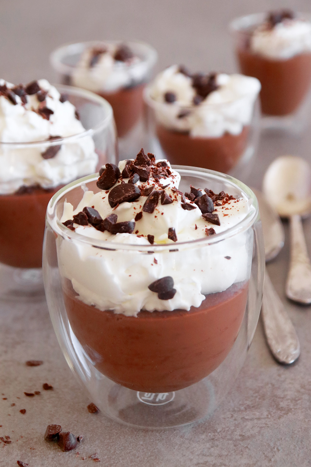 Chocolate Pudding with Whipped Cream | Lil' Cookie